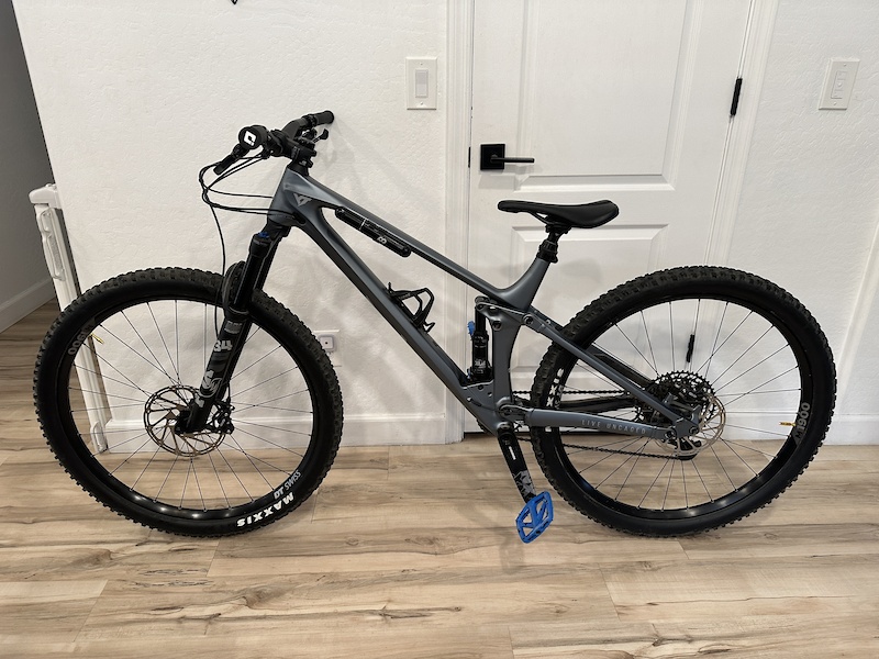 2022 YT Izzo Core 2 29" Large For Sale