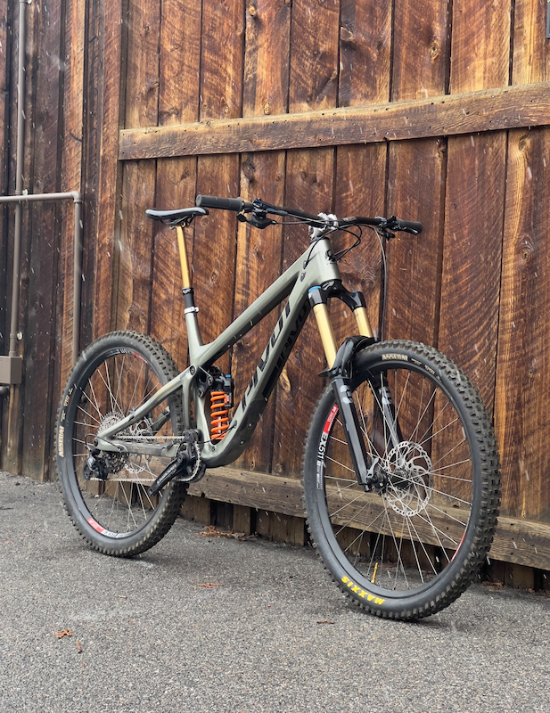 2023 Pivot Firebird, XL For Sale