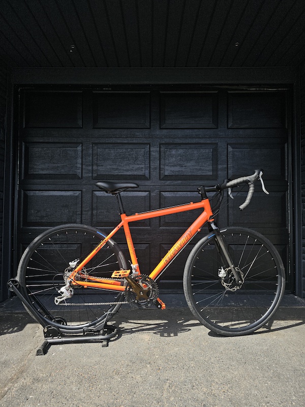 Gravity Liberty CXD Medium 700c Road Bike Alloy/Carbon For Sale