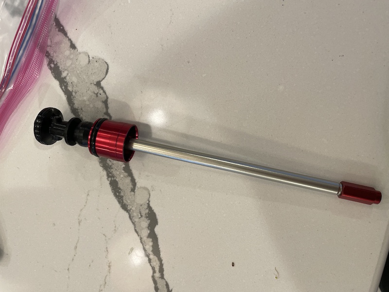 2023 Debonair Lyric 160mm air spring. Like new For Sale