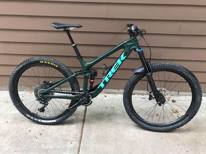 2019 Trek Slash 9.8 • Carbon Frame and Wheels • M For Sale