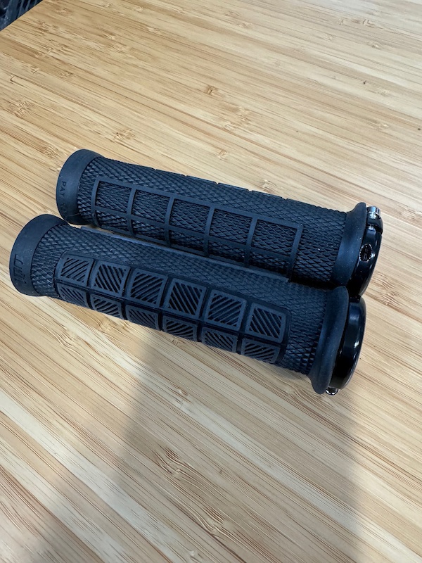 Mountain Bike Grips ODI Elite Pro Lock-On Grips - Unisex Mountain Bike ...