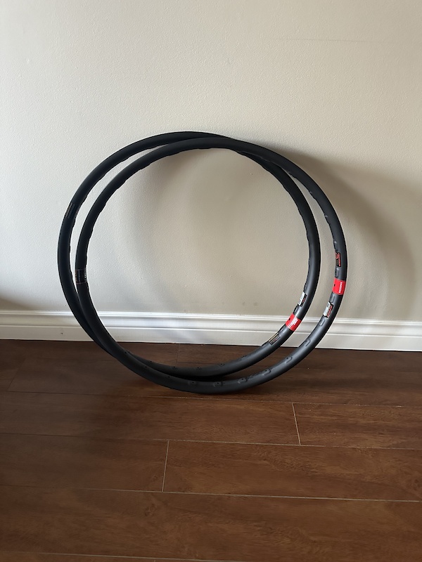 2022 RESERVE 30 29” rims For Sale