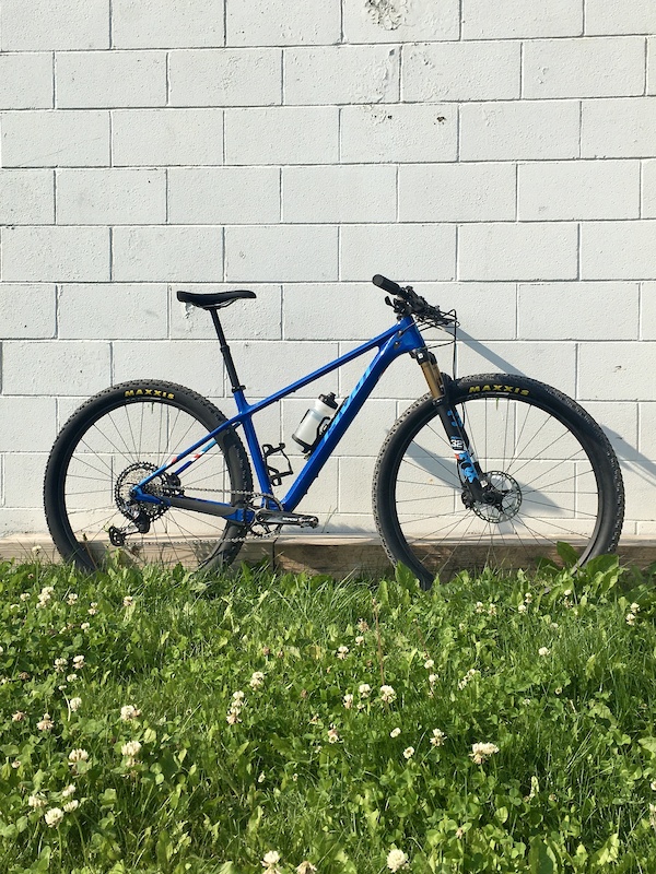 2023 Pivot LES SL Pro XT/XTR For Sale
