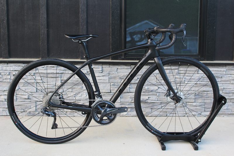 2019 Trek Domane SL 7 Disc!- Ultegra Di2- 18lbs- $5k Retail For Sale