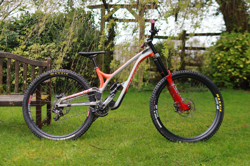 2020 Commencal Supreme DH V4.4, Size Medium For Sale