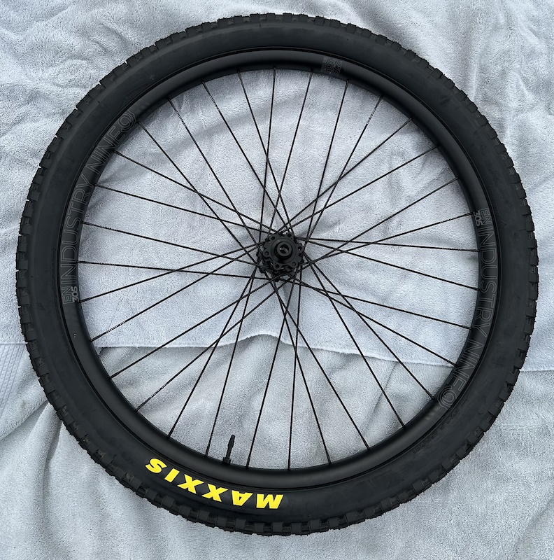2023 Industry 9 EN305 Rear Wheel 27.5 & Maxxis Tire For Sale