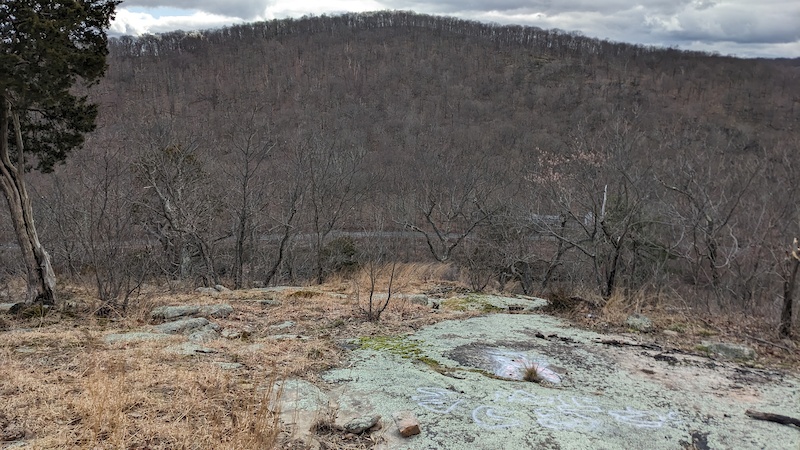 Graffiti Cliff Trail Multi Trail - Rockaway Township
