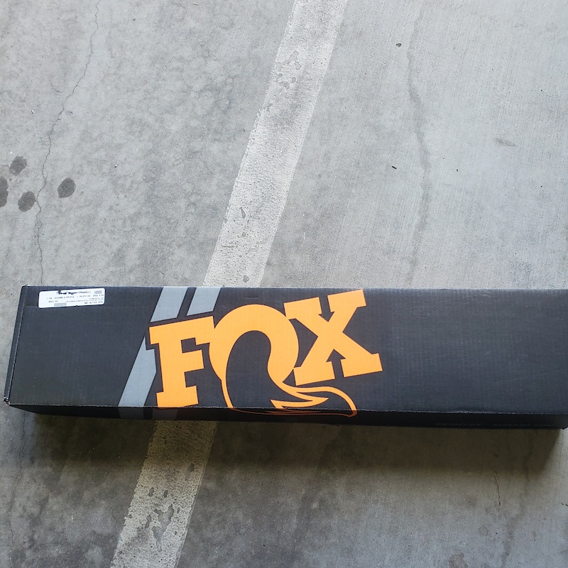 2021 NEW- Fox 32 Factory Performance Series Grip 29in For Sale
