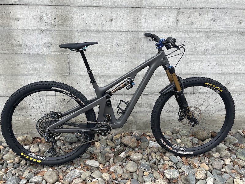 2021 YETI SB-130 TURQ T2, Medium NEW PRICE For Sale