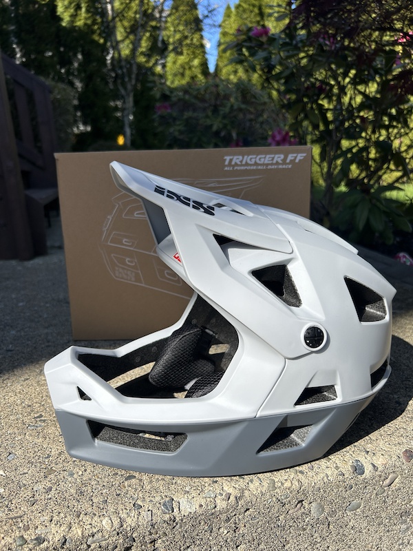 2023 Brand New IXS Trigger Full Face size s/m For Sale