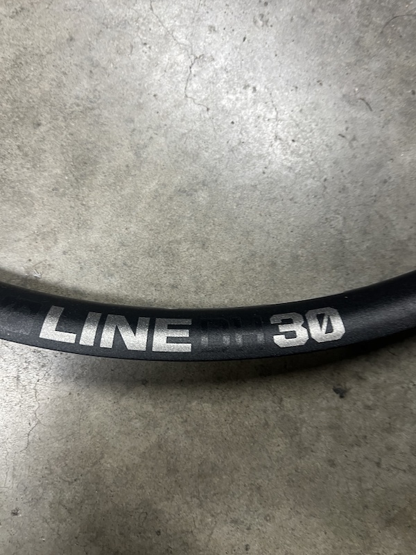 2024 (BRAND NEW) Line DH rims For Sale