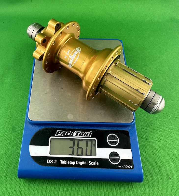 HOPE Pro 2 Rear Hub - 135 bolt-on - Gold For Sale