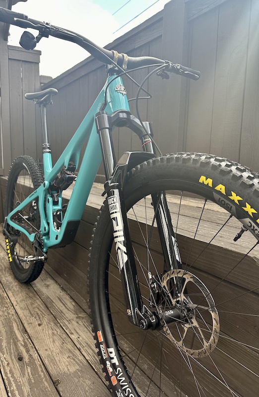2024 Yeti Cycles SB120 LR T3 Size LG with carbon wheels For Sale