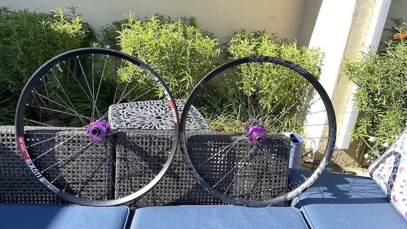 2023 Hope pro 4 wheels (new front rim) For Sale