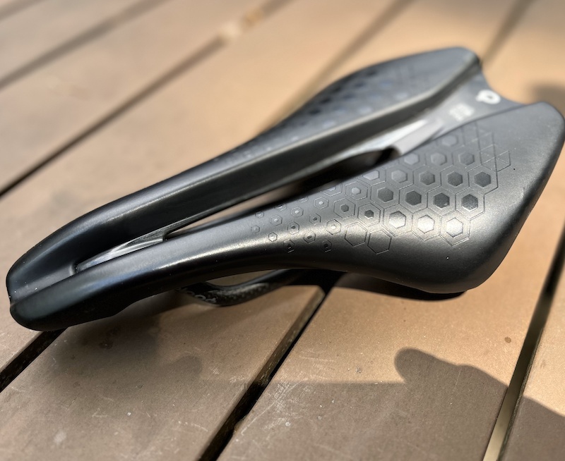 Prologo Dimension Tri 143 Saddle -- Full Carbon For Sale