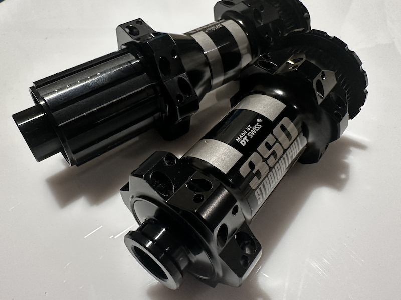 2023 DT SWISS 350 STRAIGHT-PULL DBCL HUB SET (24H) For Sale
