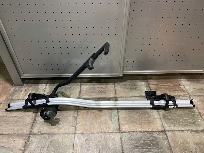 2023 Thule proride 591 + locks and keys For Sale