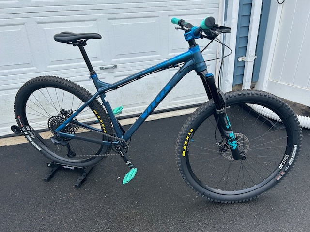Vitus Sentier 29er Large Mountain Bike Like New For Sale