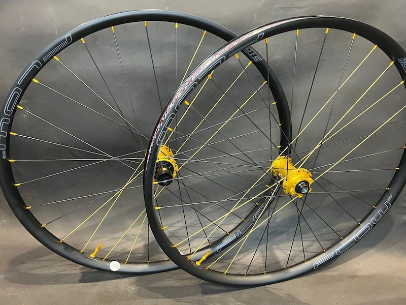 2025 I9 hydra Superboost/DH wheelset, 29" Flow ex3 rims For Sale