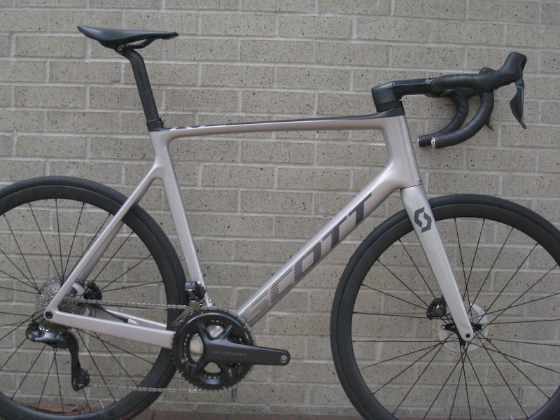 2022 Scott Addict RC size XXL 61cm For Sale