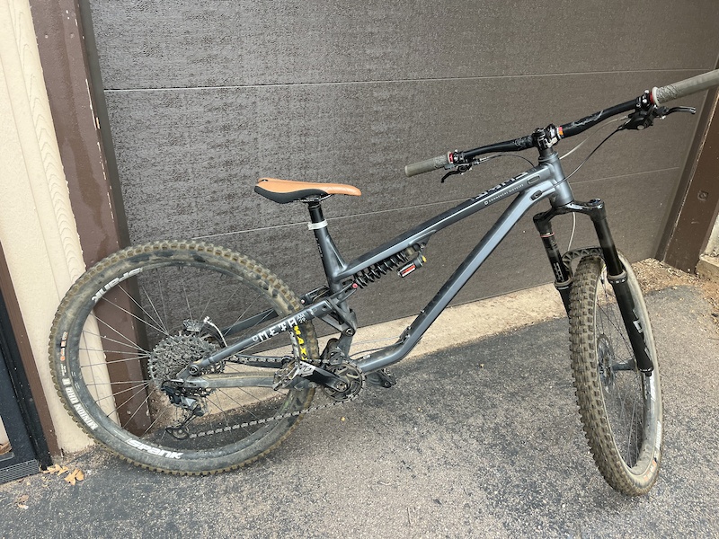 2022 Custom commencal meta For Sale