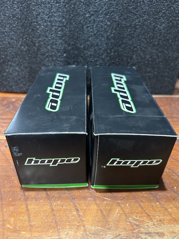 2023 Hope Pro4 Boost Hubs (F and R) HG Alloy 6B 32H Purple For Sale