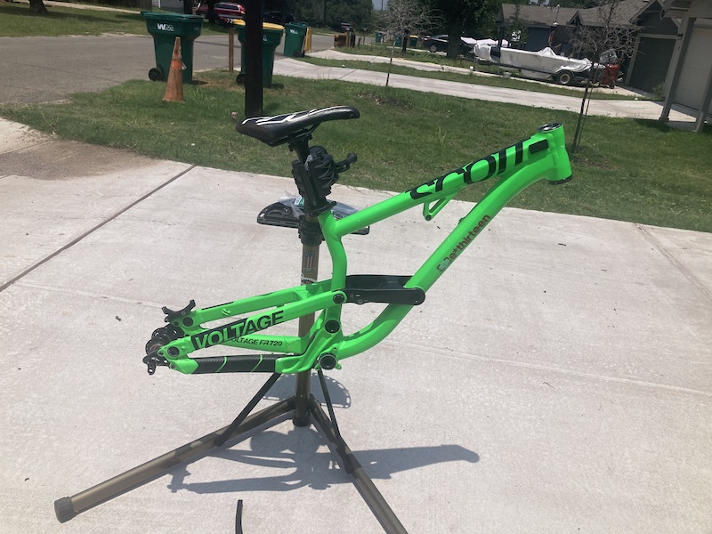 2015 Scott voltage fr 720 frame and cranks For Sale