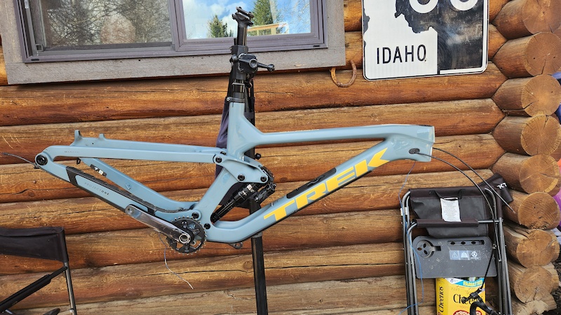 2022 Trek Slash P1 frame, size M/L For Sale