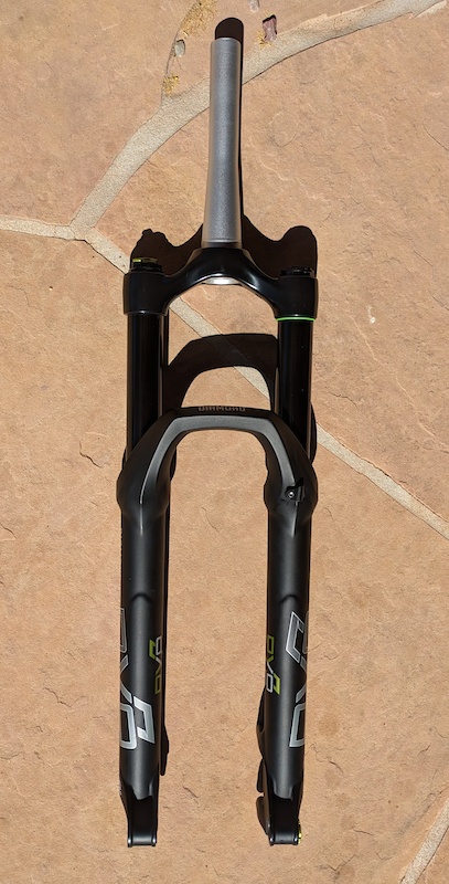 2023 Lightly used DVO Diamond D1 29" 150mm boost fork For Sale