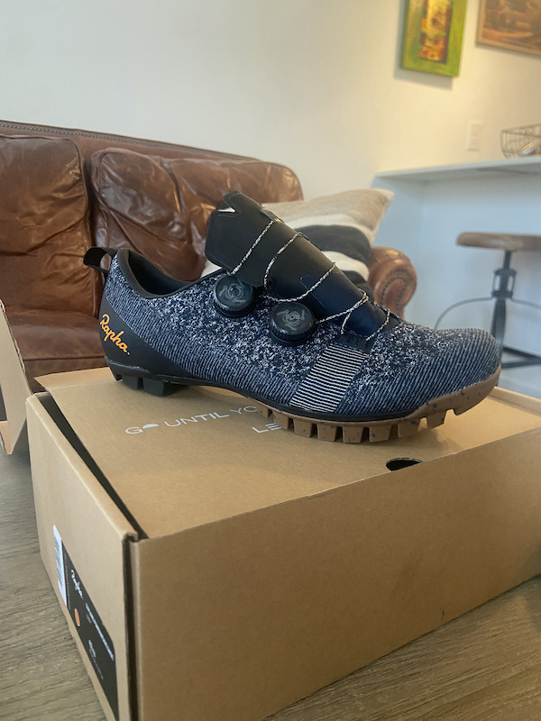 2023 Rapha Explore Powerweave Shoe 42EU For Sale
