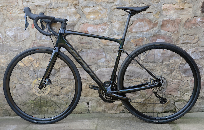 2022 GIANT DEFY ADVANCED 1 ULTEGRA DISC CARBON ROAD BIKE For Sale