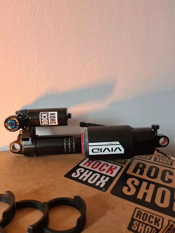 2024 Rock Shox Vivid Ultimate RC2T DebonAir Standard For Sale