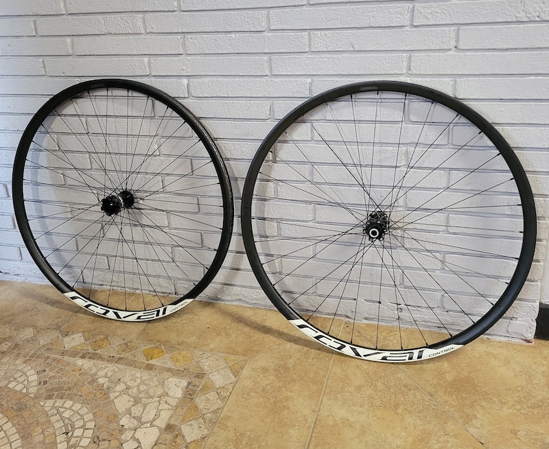 2015 Roval Control Carbon non-boost wheels For Sale
