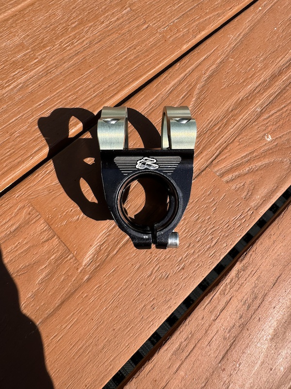 Renthal Apex 35mm clamp / 33mm Length For Sale