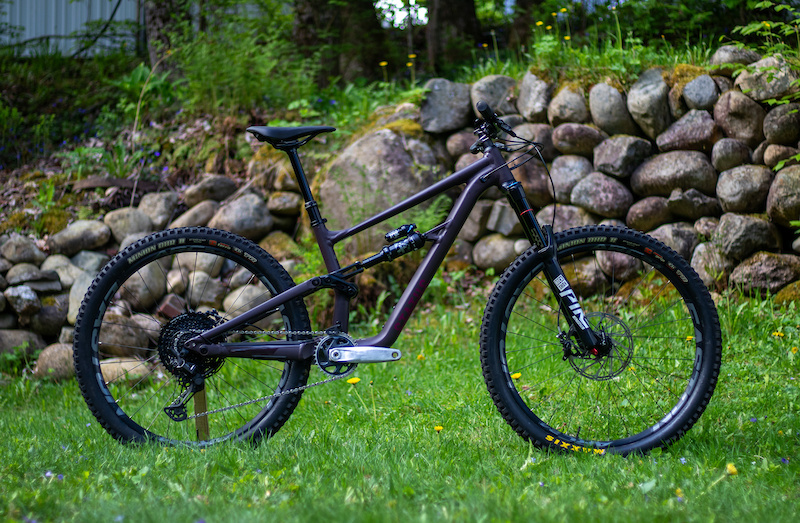 2022 Specialized Status 140 For Sale