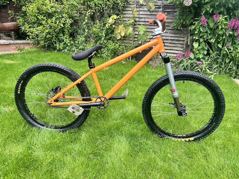 Custom build 24" dirt jump bike For Sale