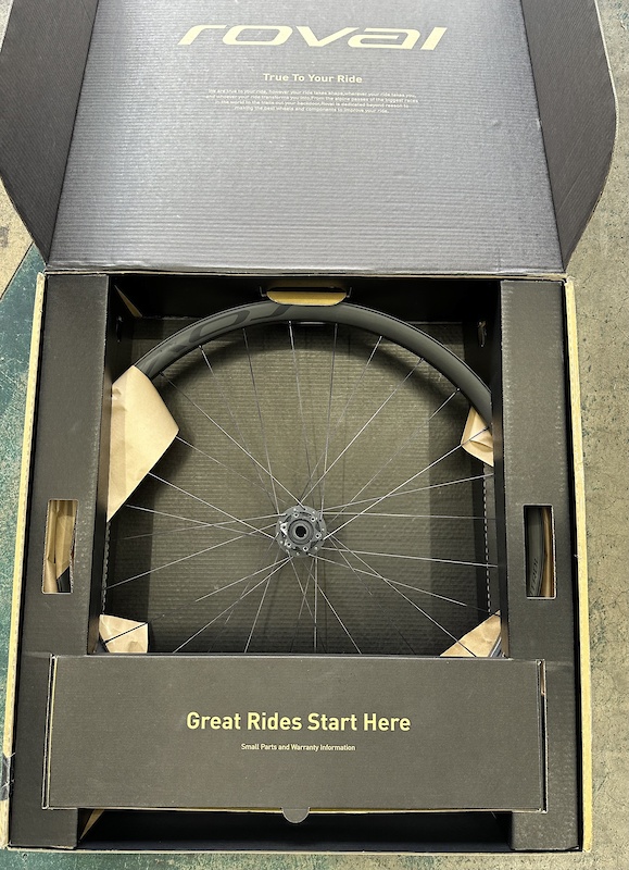 2023 Specialized Control 29 Carbon 6B Front Wheel For Sale