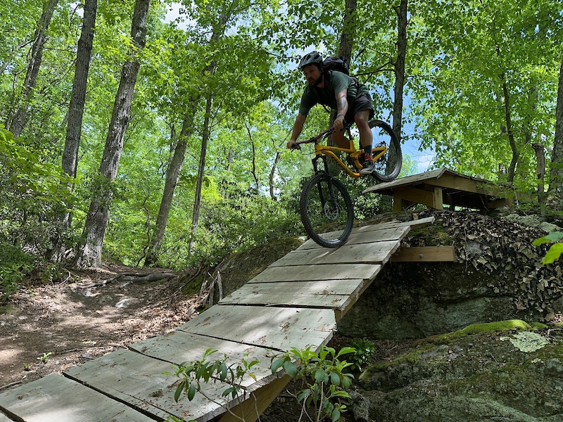 Chain Gang of Hoes Mountain Biking Trail - New Hartford