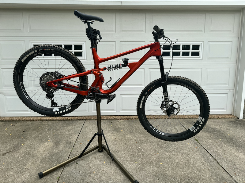 2022 Revel Rail 27.5 XT Push 11-6 Carbon Wheels For Sale
