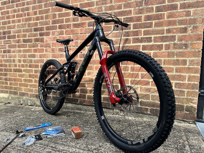 2021 Trek REMEDY inc Dropper. wheels E*13, Lyrik Ultimate For Sale