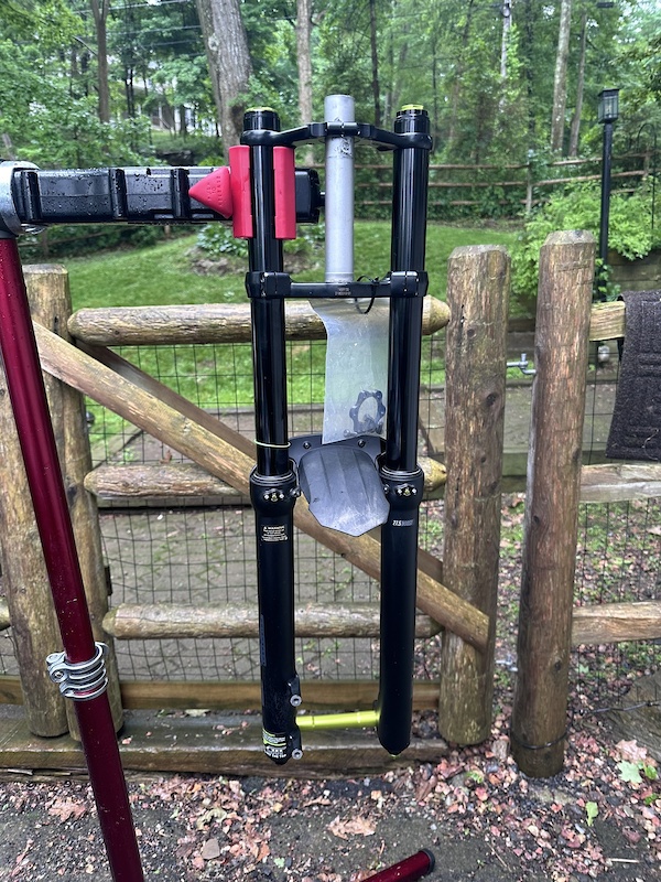 2021 DVO Onyx DC Dual Crown 27.5 Forks For Sale