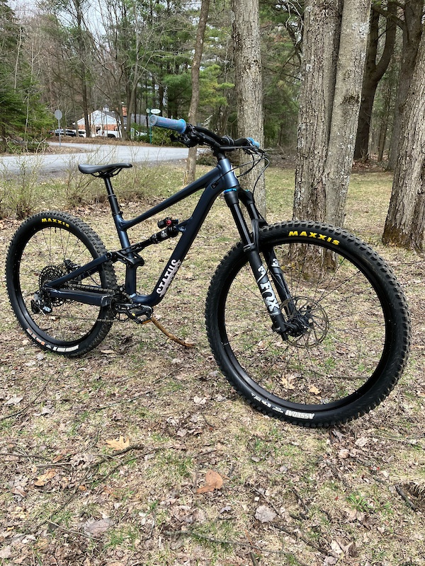 2021 Specialized Status 140 - S2 For Sale