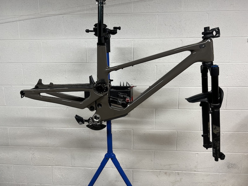 2021 Forbidden Druid Frame with Fox Elite Fork For Sale