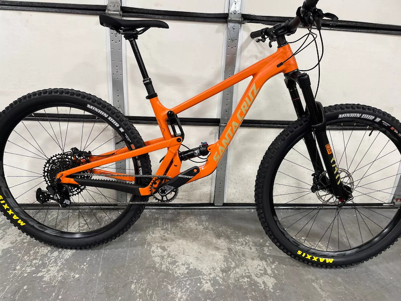 2022 Santa Cruz Hightower | Size: Medium | Melon For Sale