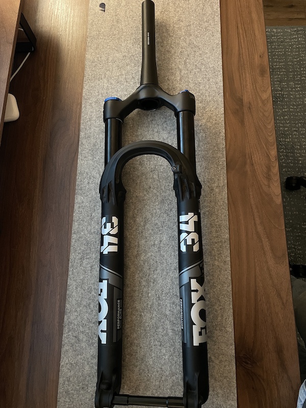 2022 Fox 34 Float 29 Performance Elite - 130mm, Grip 2 For Sale