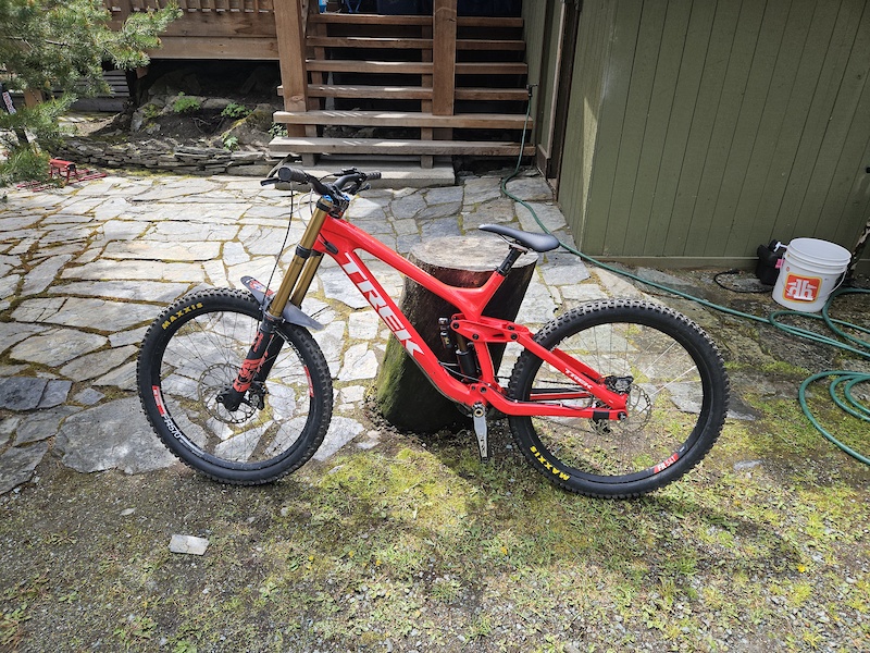 2021 2020 Trek Session 27.5 XL carbon For Sale