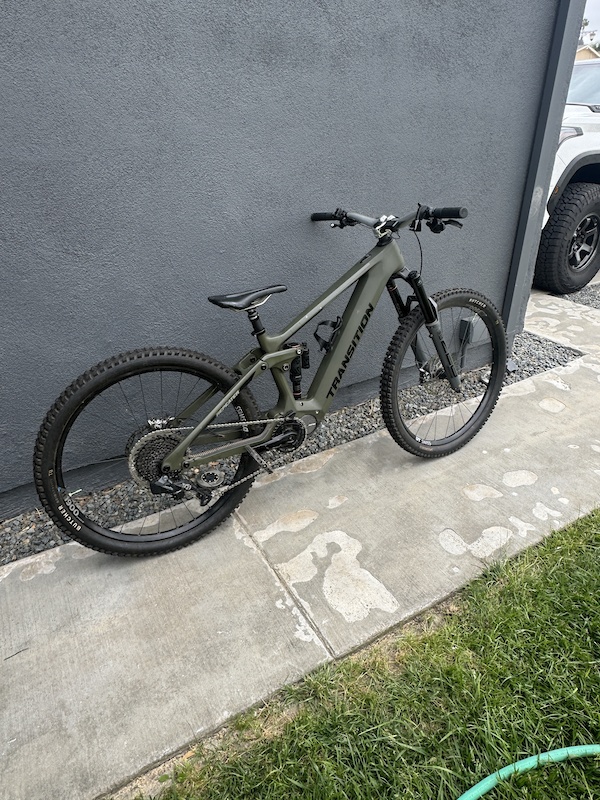 2022 Transition Repeater EP8 - Medium For Sale
