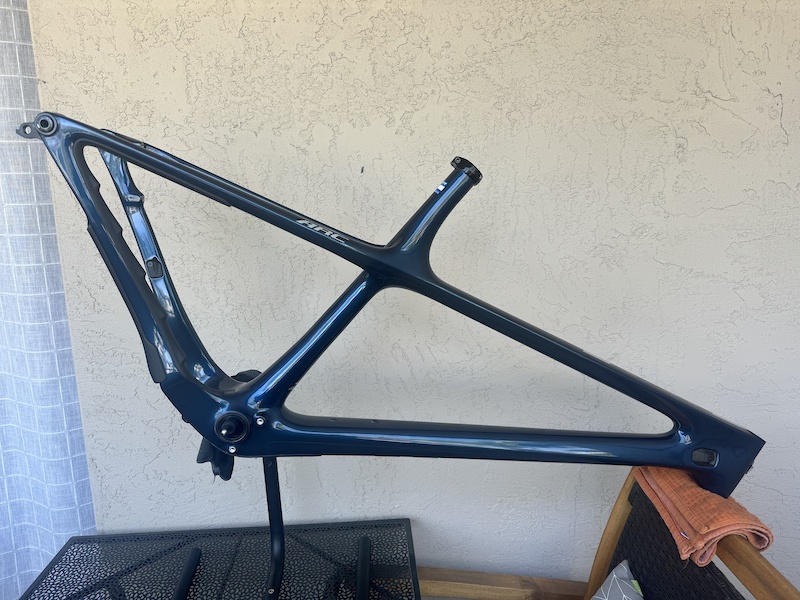 2023 Yeti Arc Frame Size XL Cobalt Protection Kit For Sale