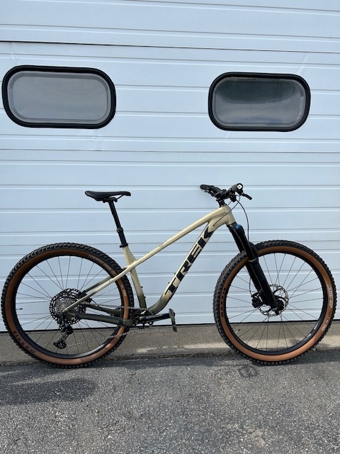 2023 Trek Roscoe 9 M/L For Sale